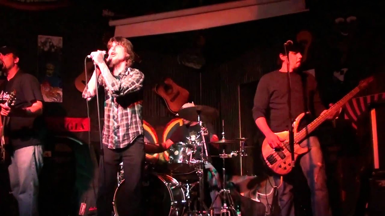 Love Hate Love (Alice in Chains Tribute Band)Junkhead - YouTube