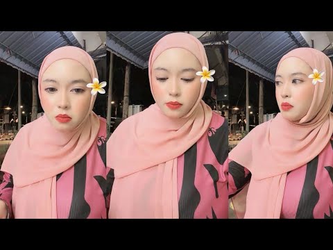 Lagi Makan Di Luar Sama Buah Hatiku ❤️