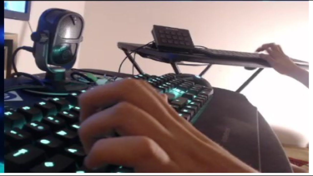 Playing Osu! Mania with 2 Keyboards!!! - YouTube