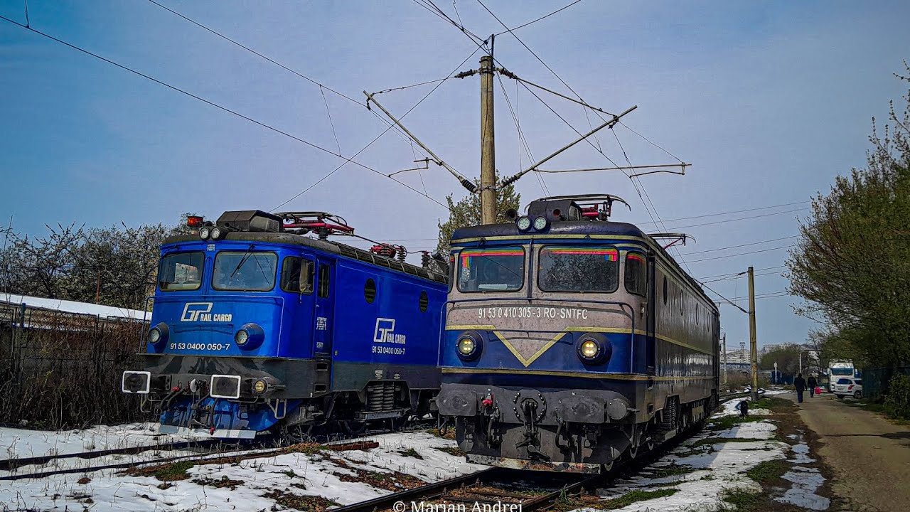 EA 305, a depoului CFR Bucuresti, iese din depoul CFR Iasi executând ...