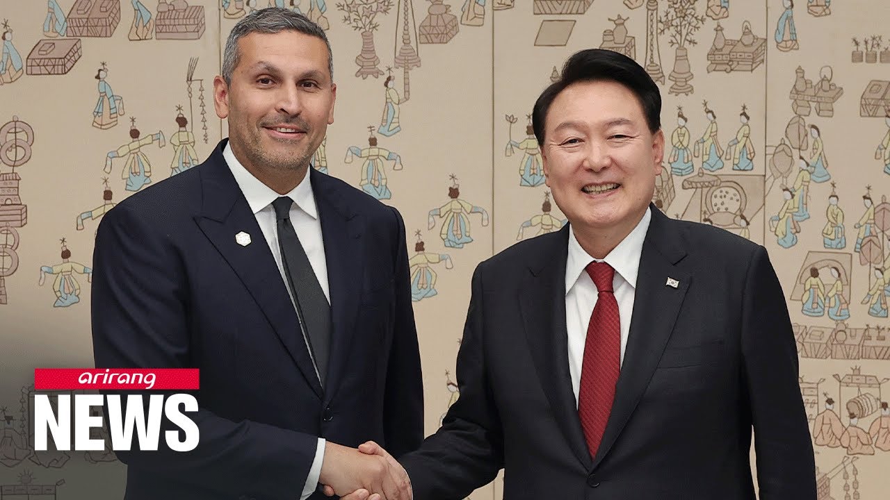 Pres. Yoon meets with Chairman of Executive Affairs Authority of Abu ...