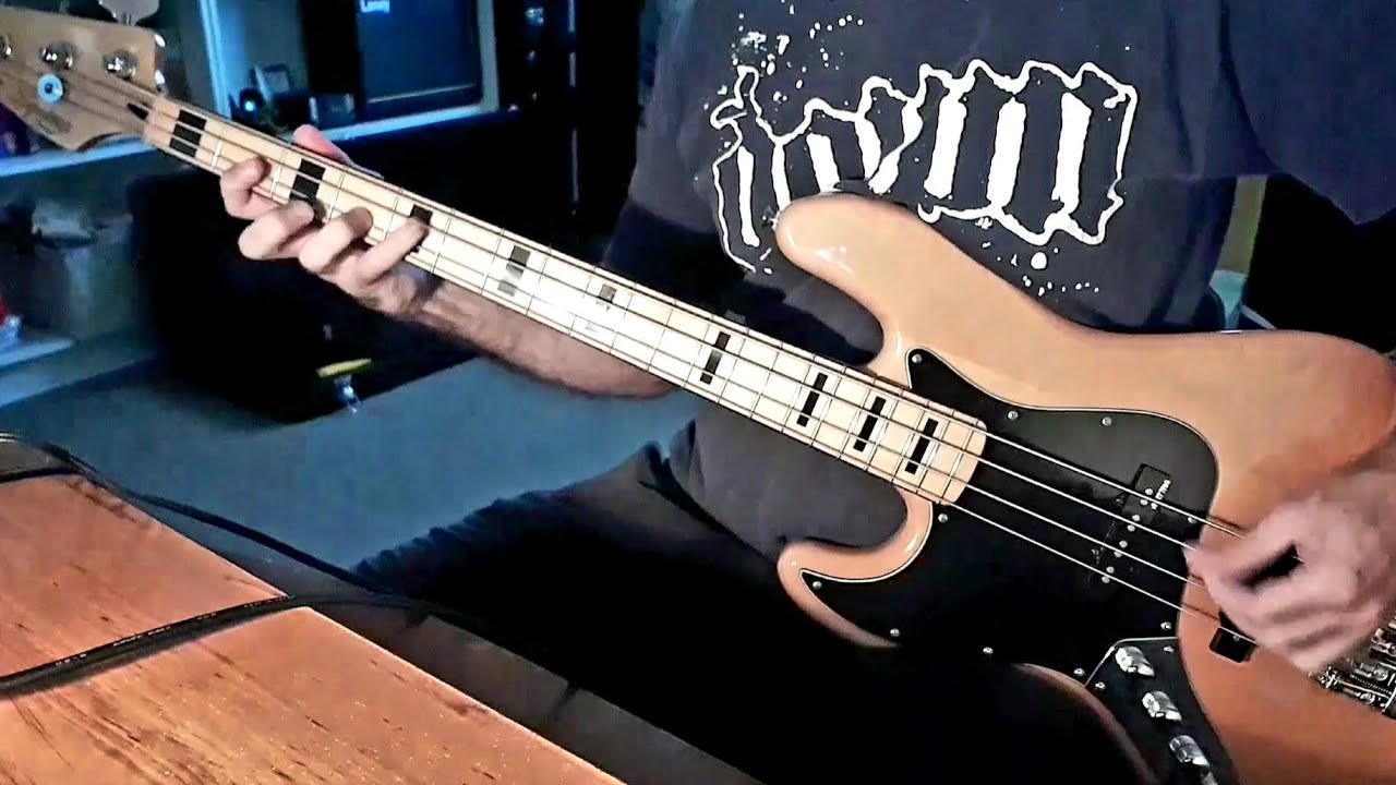 Yingwie Malmsteen Queen In Love Bass Cover - YouTube