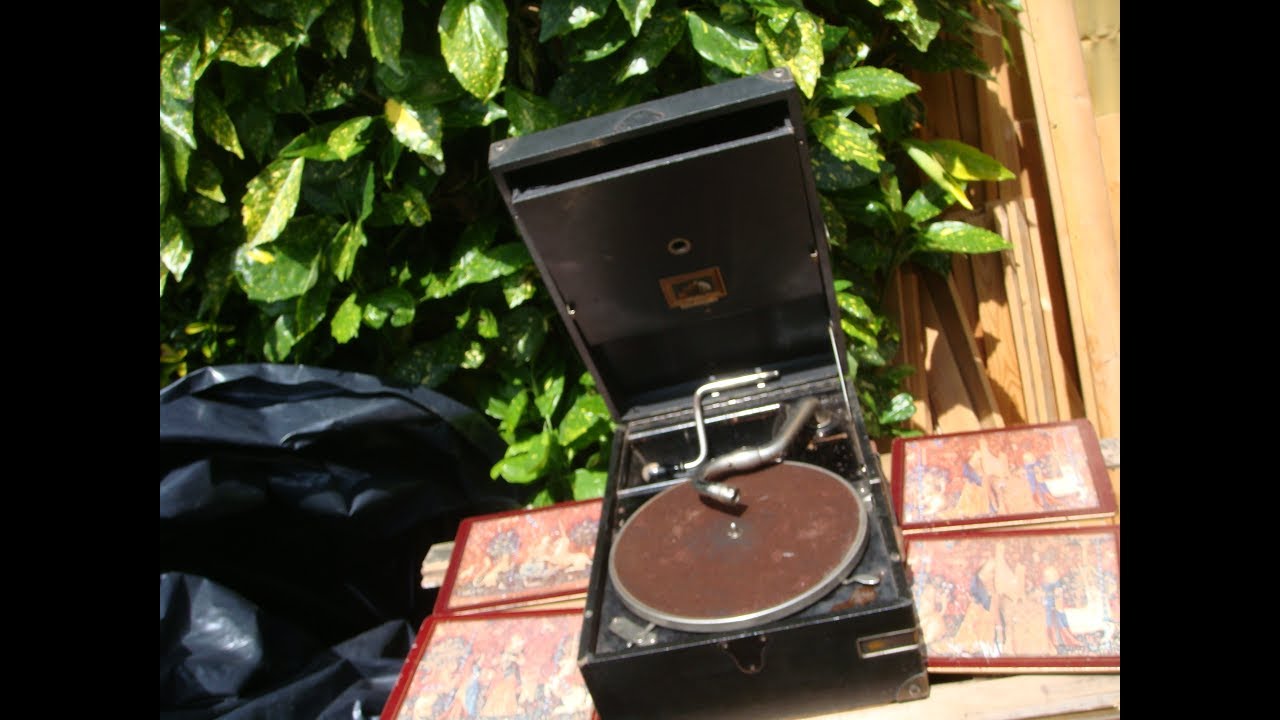 Vintage Portable HMV / HIS MASTER'S VOICE Gramophone Model 101 For ...