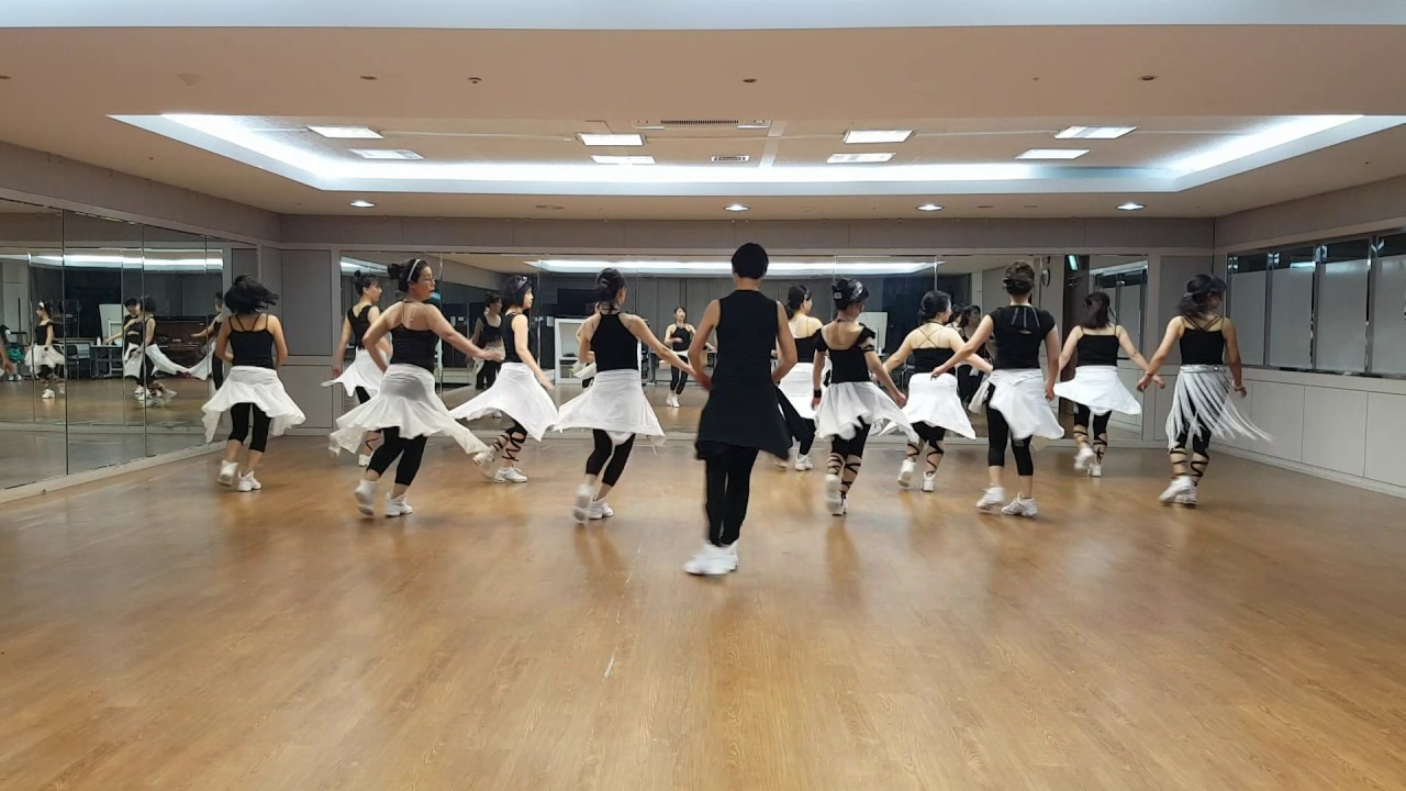 Helium Line Dance (Intermediate Level) - YouTube