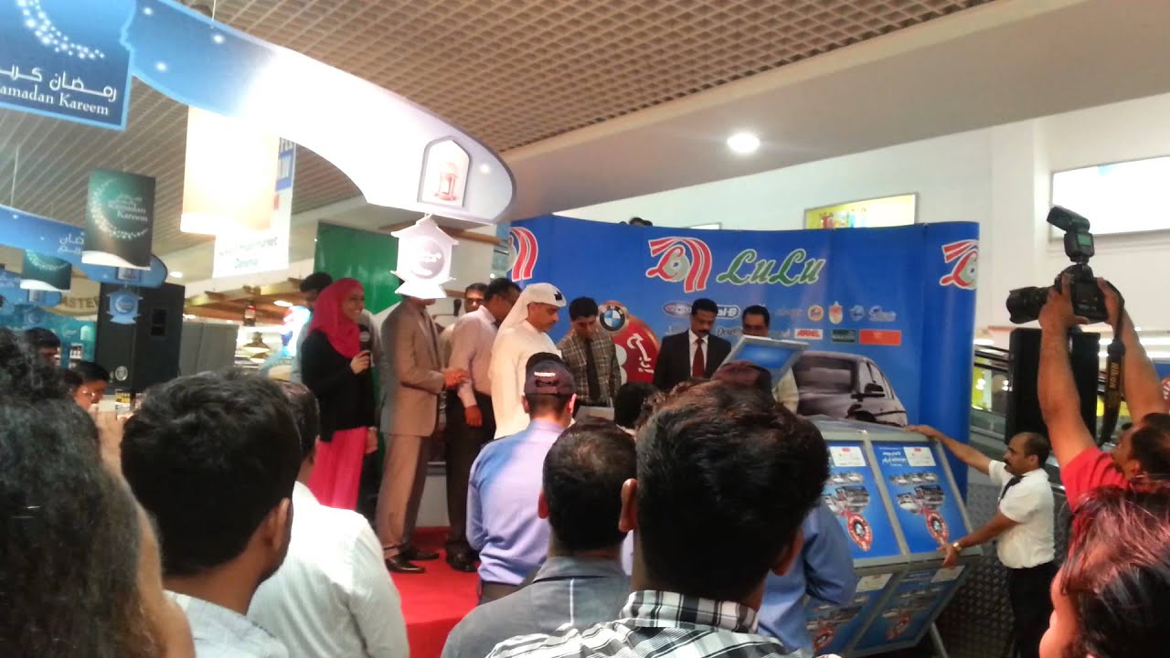 2BMW CARS RAFFLE DRAW 2013@LULU HYPERMARKET - YouTube