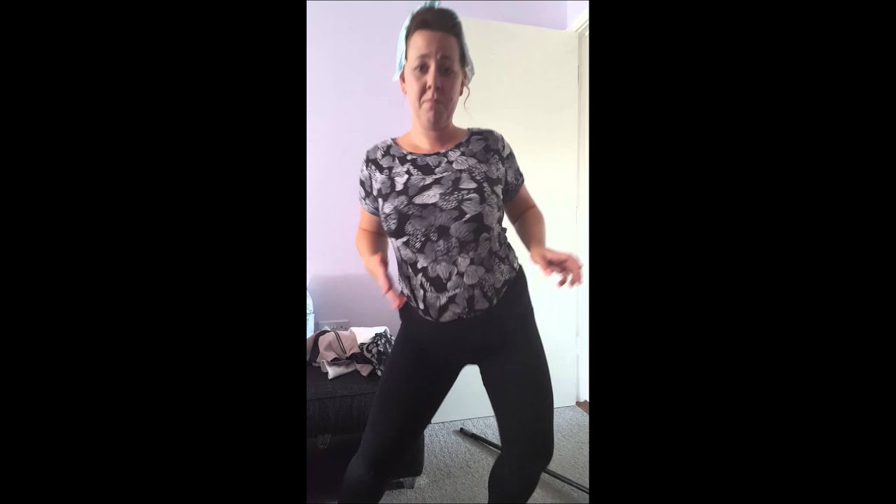 Get shorty dancing - YouTube