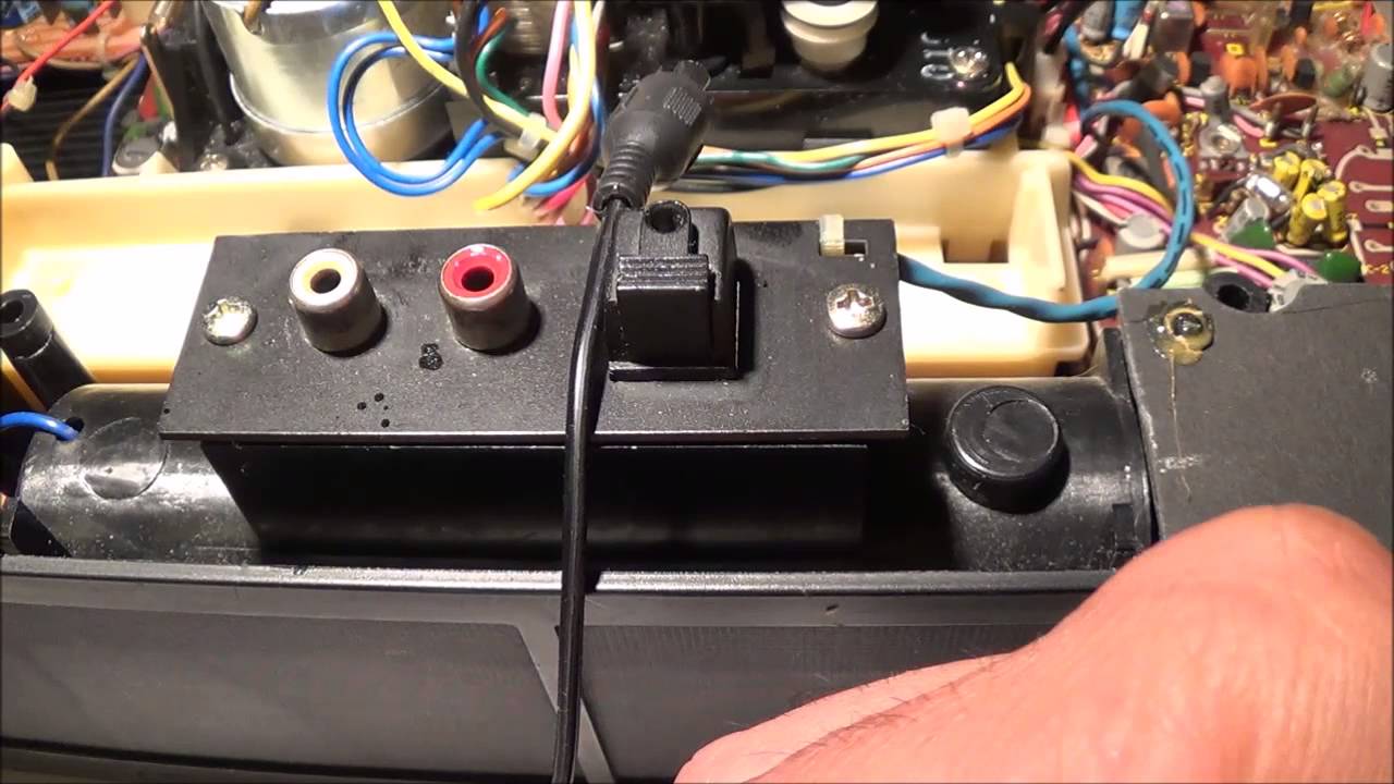 PHONO -- RCA -- CINCH JACK CLEANING - YouTube