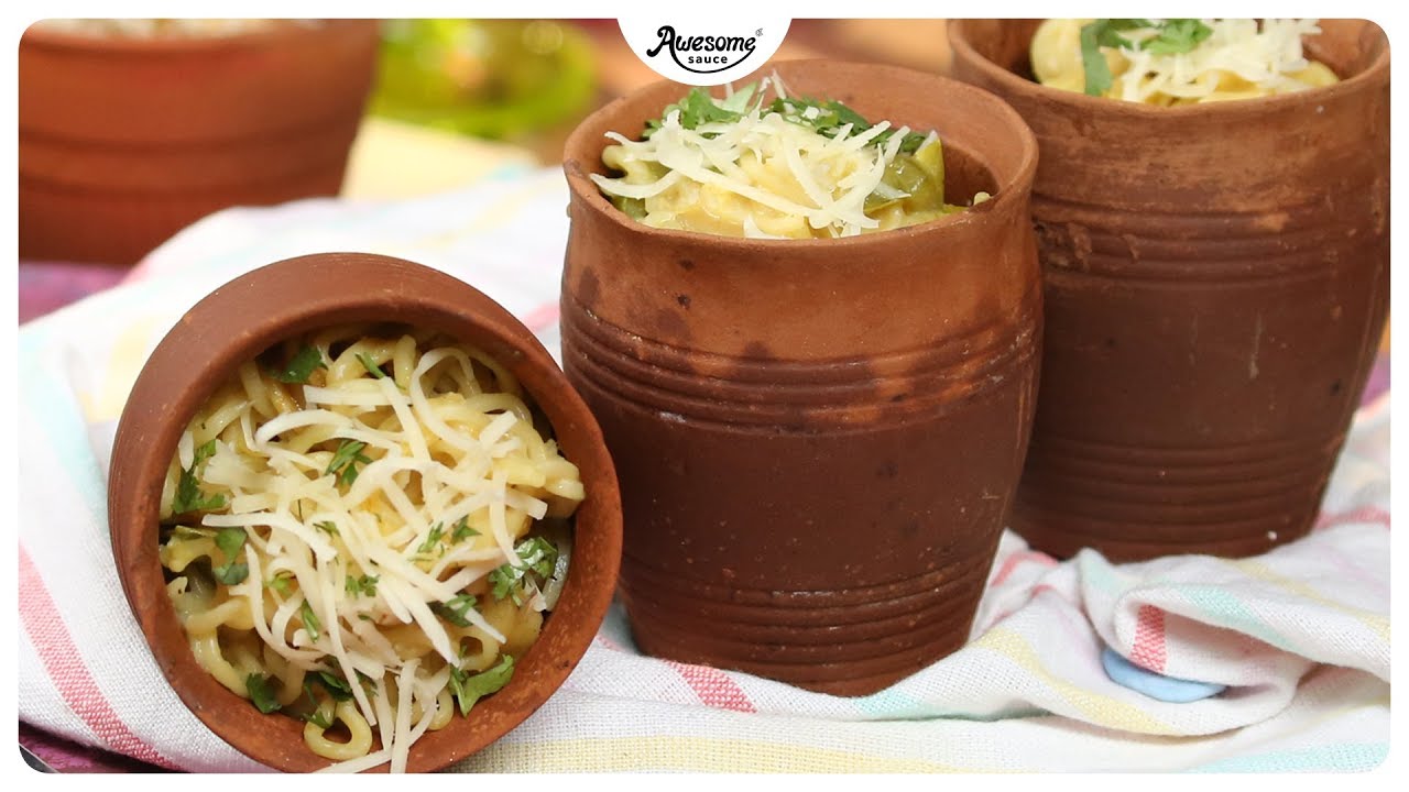 Kulhad Cheese Chilli Maggi | कुल्हड़ चीज़ चिल्ली मैग्गी | Tasty Cheesy ...