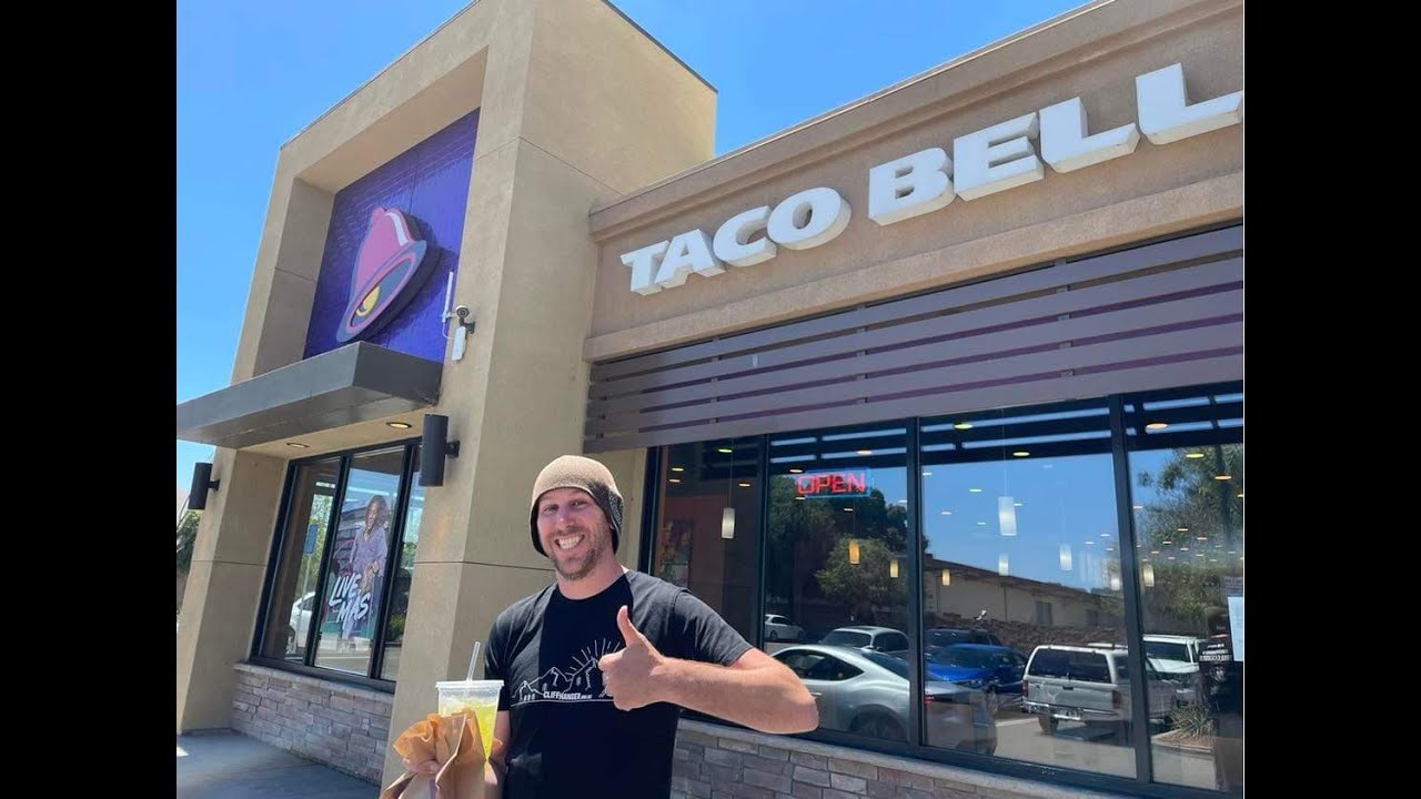 Last Taco Bell run in New Zealand - YouTube