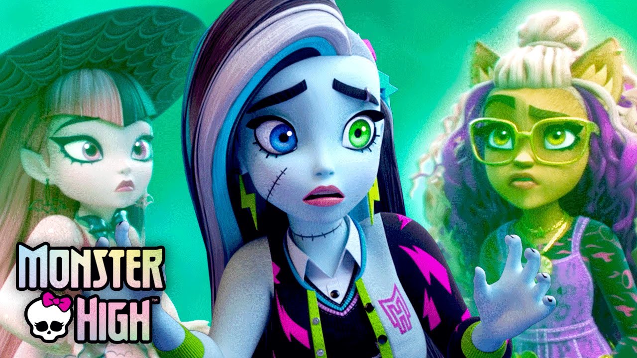 Frankie Rescues Draculaura & Clawdeen From an Alternate Dimension ...