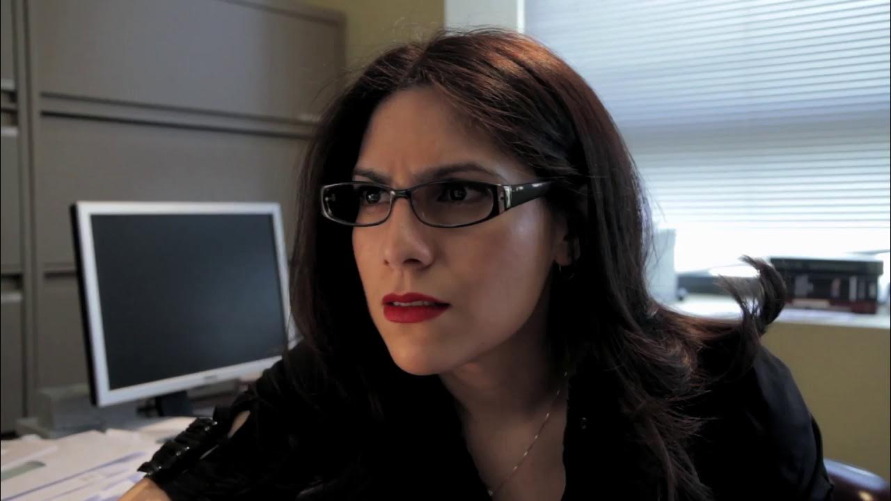 Justice Woman S4 Ep1 - Bluff - YouTube