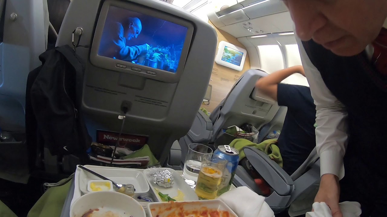 [2019 Malta Trip] My First Alitalia Premium Economy class experience 몰타 ...