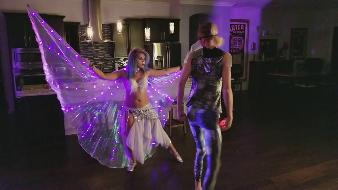 Alien Cyborg Matrix Dance with Passion - YouTube