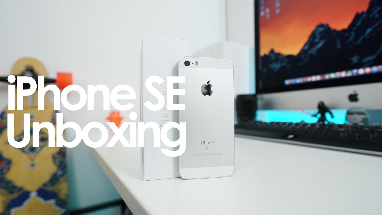 iPhone SE UNBOXING and SETUP - YouTube