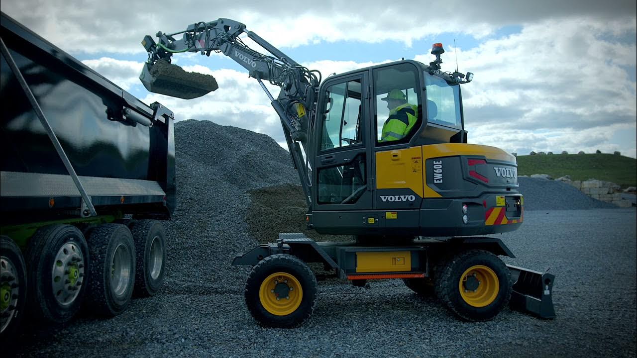Volvo EW60E Compact Wheeled Excavator Walkaround - YouTube