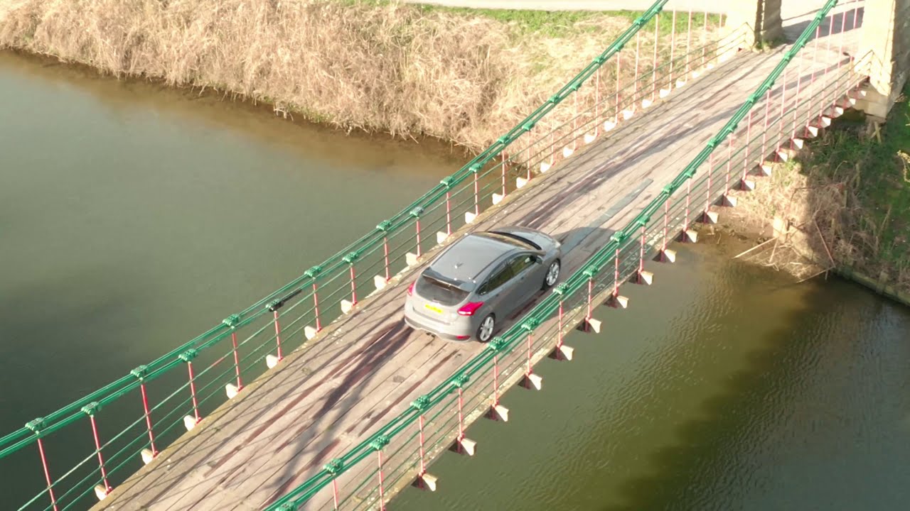 Horkstow Bridge, North Lincinshire, Ford Focus ST - YouTube
