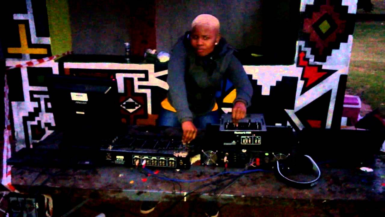 Dj White Hair ayanda... - YouTube