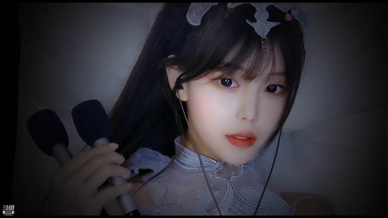 ASMR | Up-Close breathing | Chinese ASMR | 戴上耳机你很快就能睡着 | 诗瑶BABY - YouTube