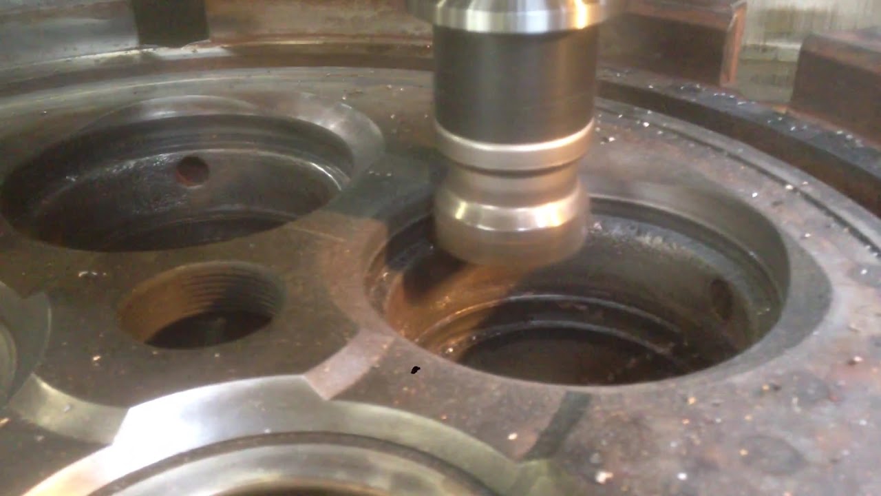 Rolls Royce CNC 3D helical machining - YouTube