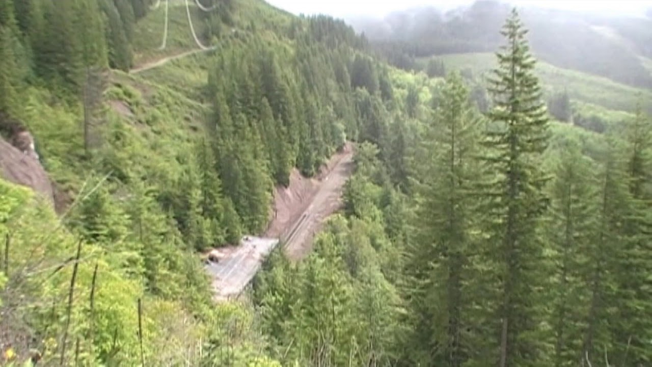 Stampede Pass Foaming - YouTube