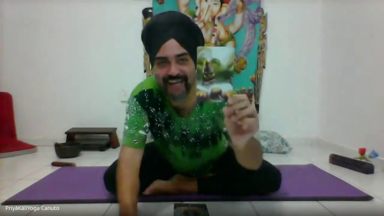 Yoga com Daniel Mariano! - YouTube