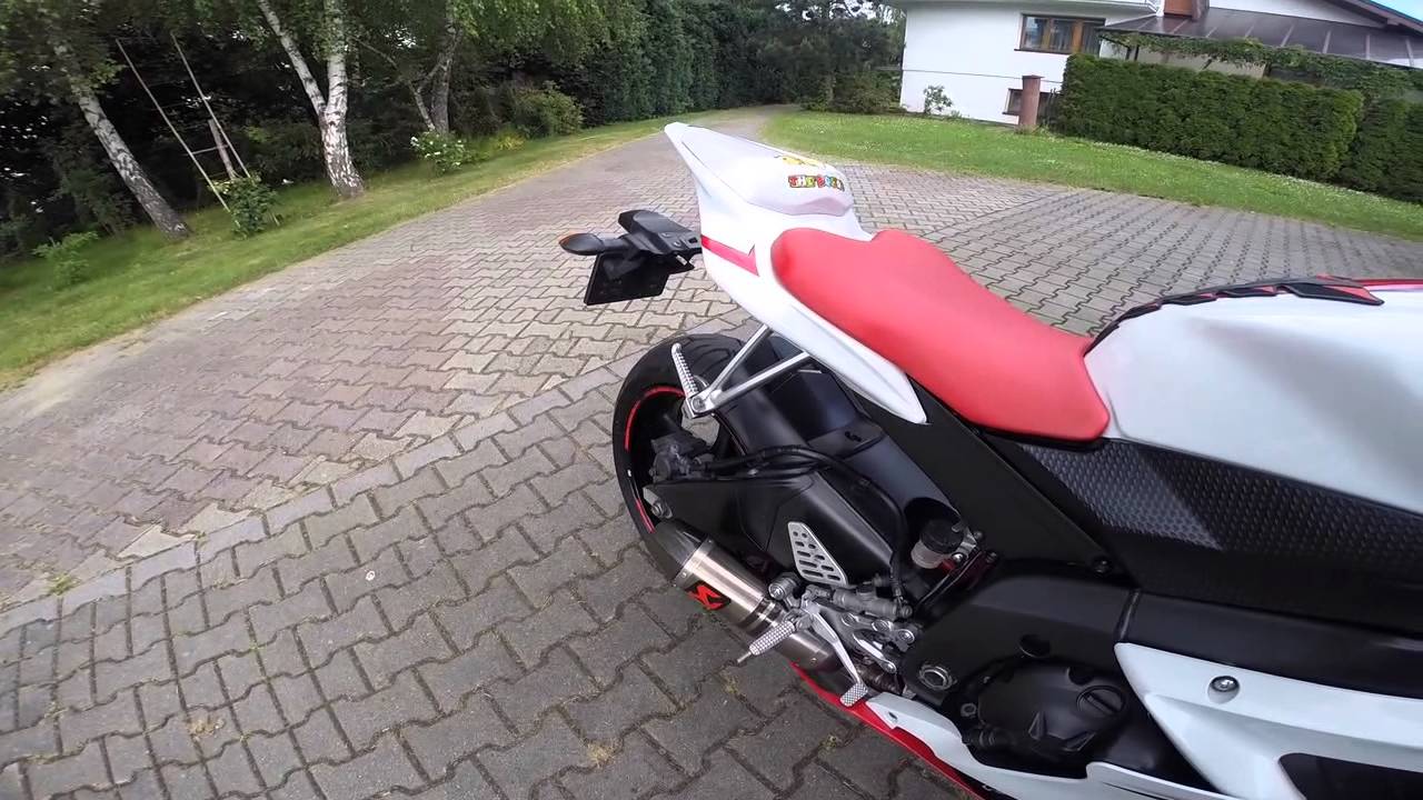 2007 Yamaha R6 exhaust Micron vs Akrapovic - YouTube