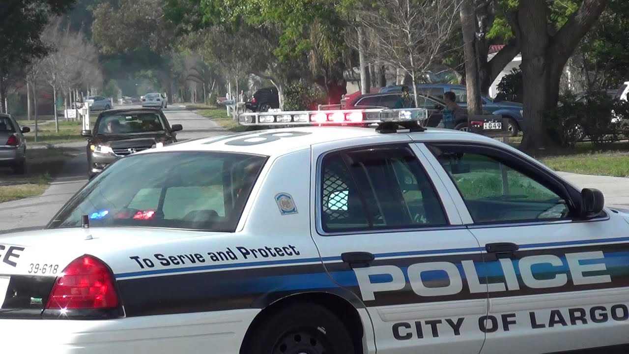 Largo Police Car LED Lightbar - YouTube