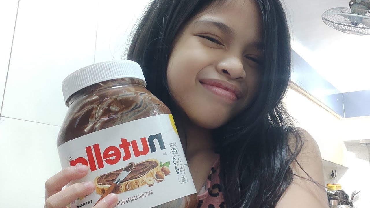 making dit nutel smily face'yummy - YouTube