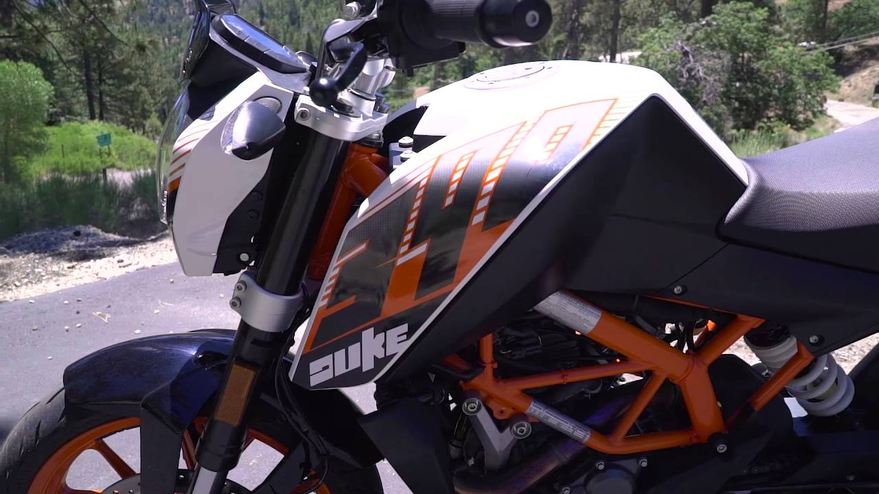 2016 Best Lightweight Streetbike - KTM 390 Duke - YouTube