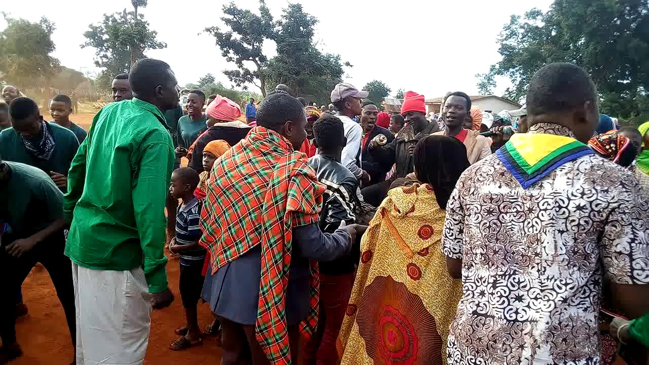 VIJANA WA JKT MGAMBO WALIVYOKIWASHA MBIO ZA MWENGE WA UHURU WILAYA ...