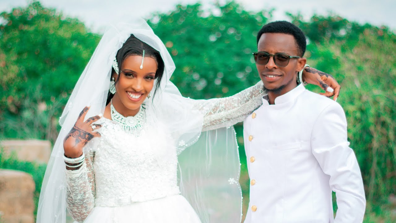 BAHSAN WEDS GESILE-RENDILE WEDDING AT KARGI - YouTube