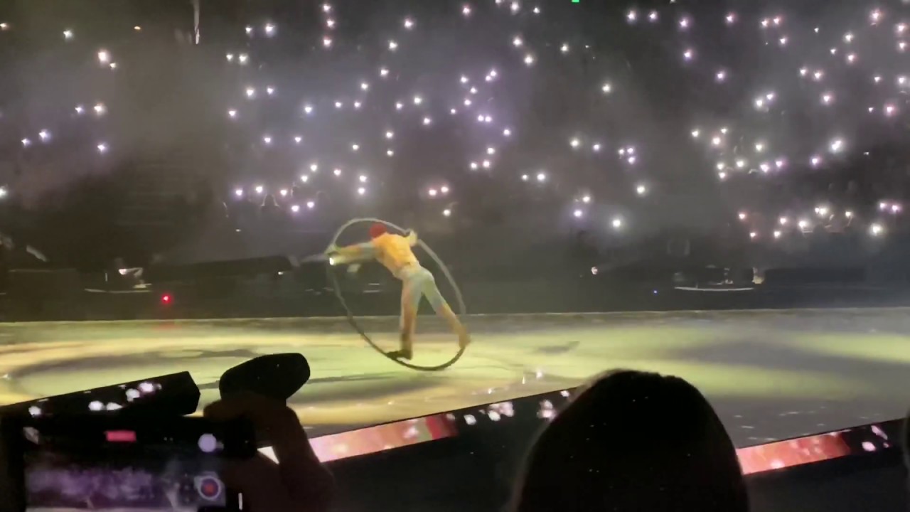 Girls night! Cirque Du Soleil Axel - YouTube