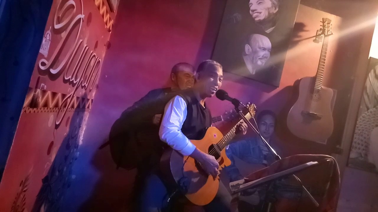 Joey Ayala "Tabi Po" @Lakbai Musika - YouTube