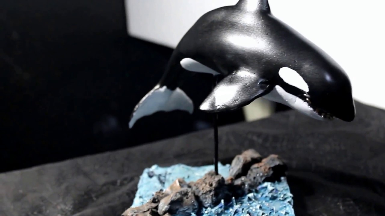 keiko/Willy (orca, escultura de ballena asesina) /sculpture - YouTube