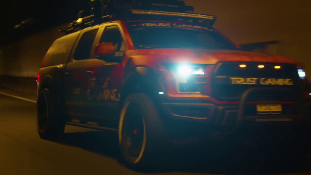 The Ultimate Gaming Car GXT Raptor! - YouTube