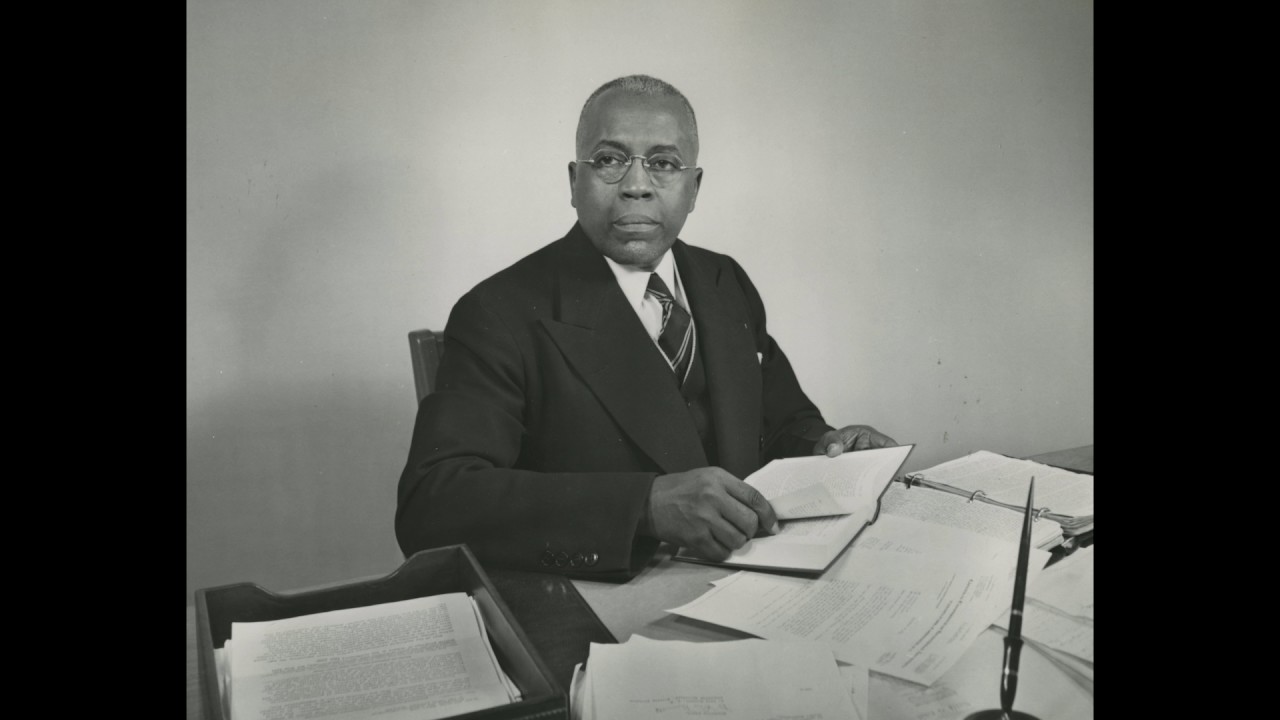 G.E. Peters' Prayer at the 1952 Bible Conference - YouTube
