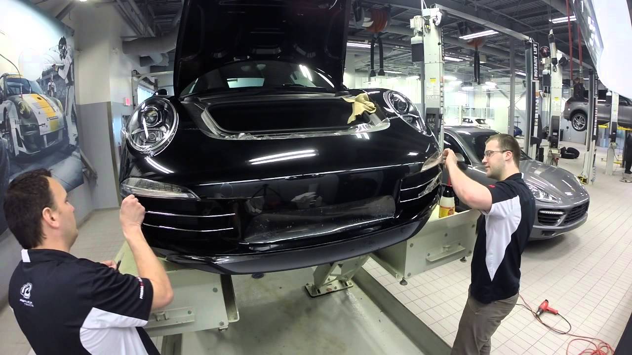 Centre Porsche Québec - YouTube