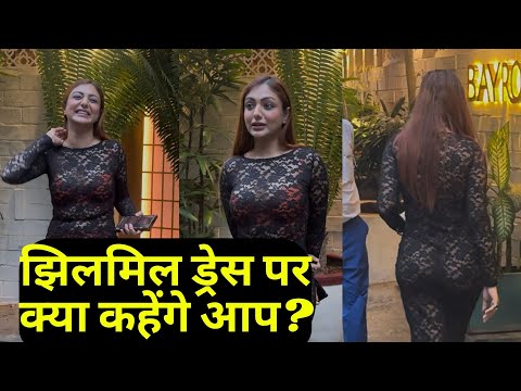 Khushi Mukherjee की झिलमिल ड्रेस पर क्या कहेंगे आप? एक दिन सूट के बाद वापिस लौटी फॉर्म में