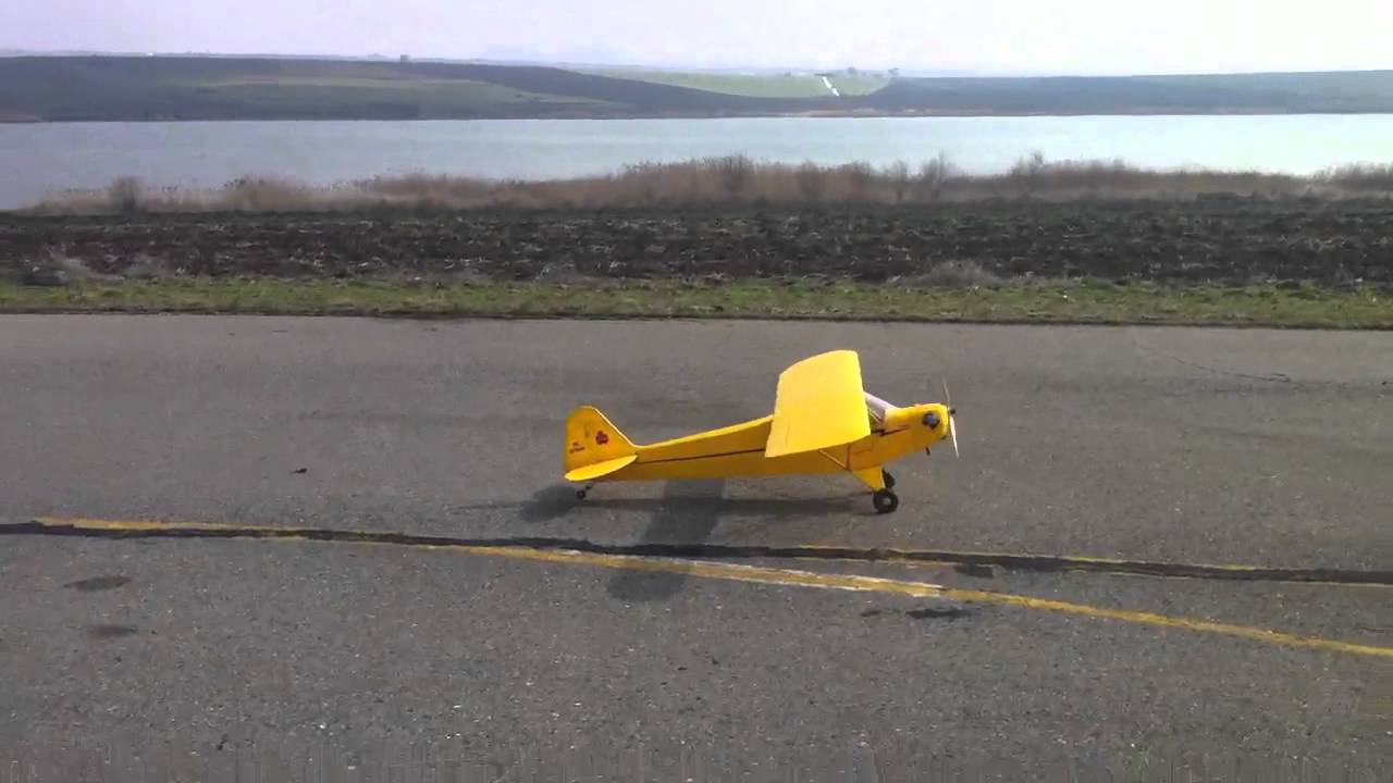 Giant piper j3 cub Sig - YouTube