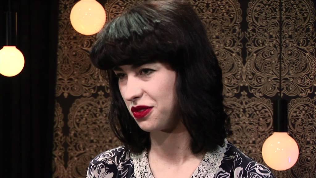Kimbra Tells All About Gotye - YouTube