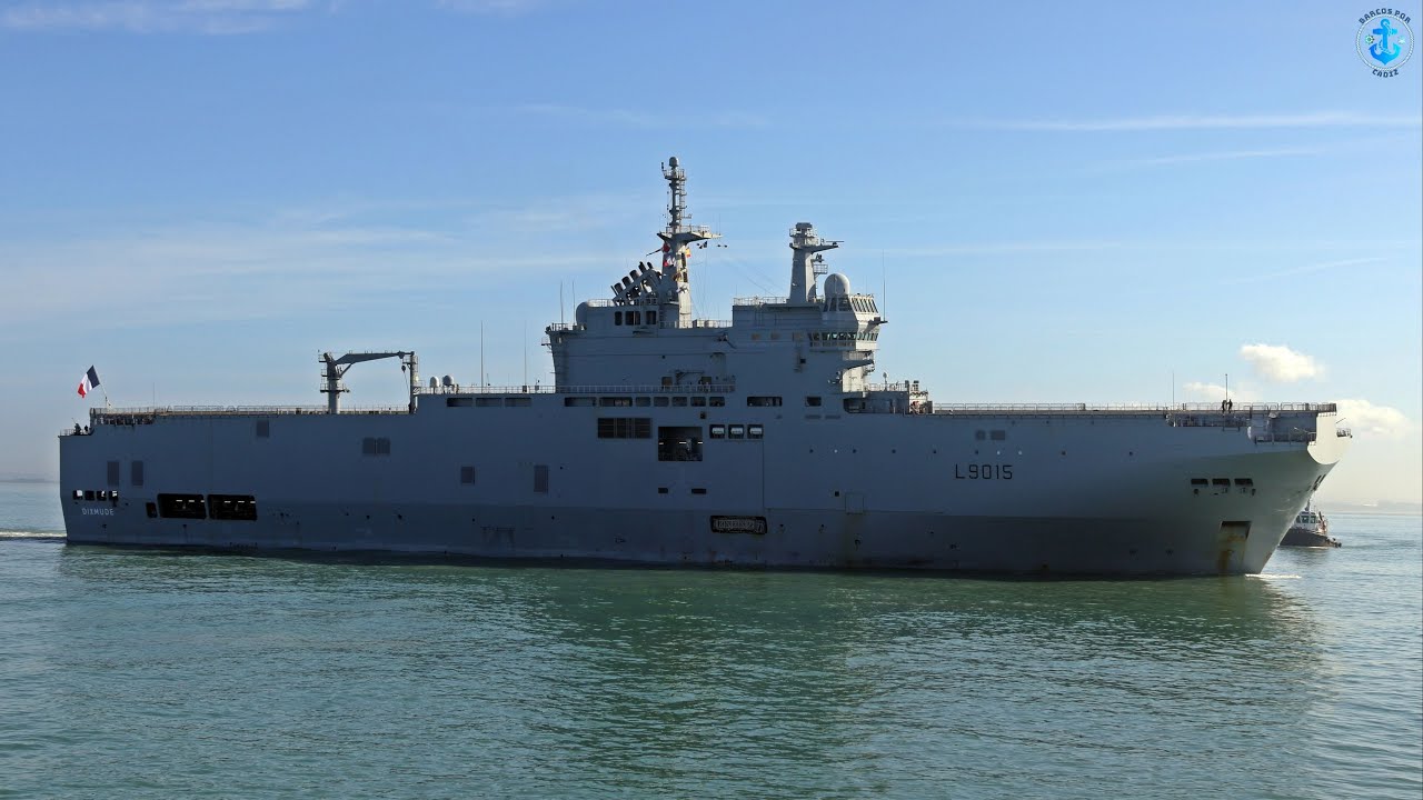 Buque DIXMUDE (L9015) entrando en el Puerto de Cádiz - YouTube