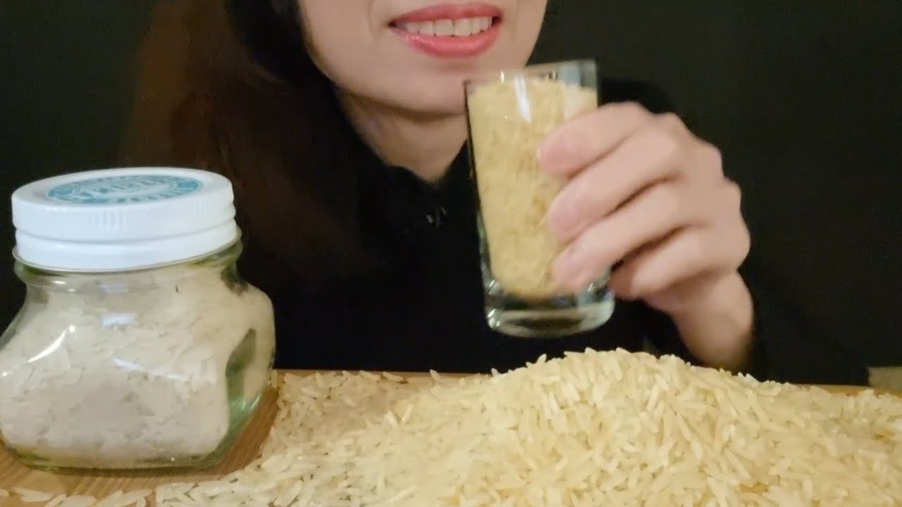 | 145 | ASMR Eat raw rice. Challenge to eat a glass of raw rice ...