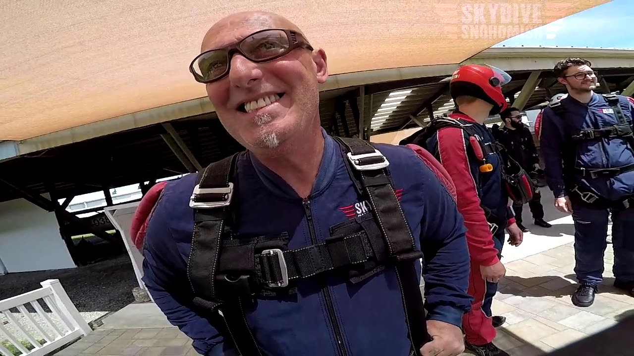 Timothy Spross-Ramsay's Tandem skydive! - YouTube