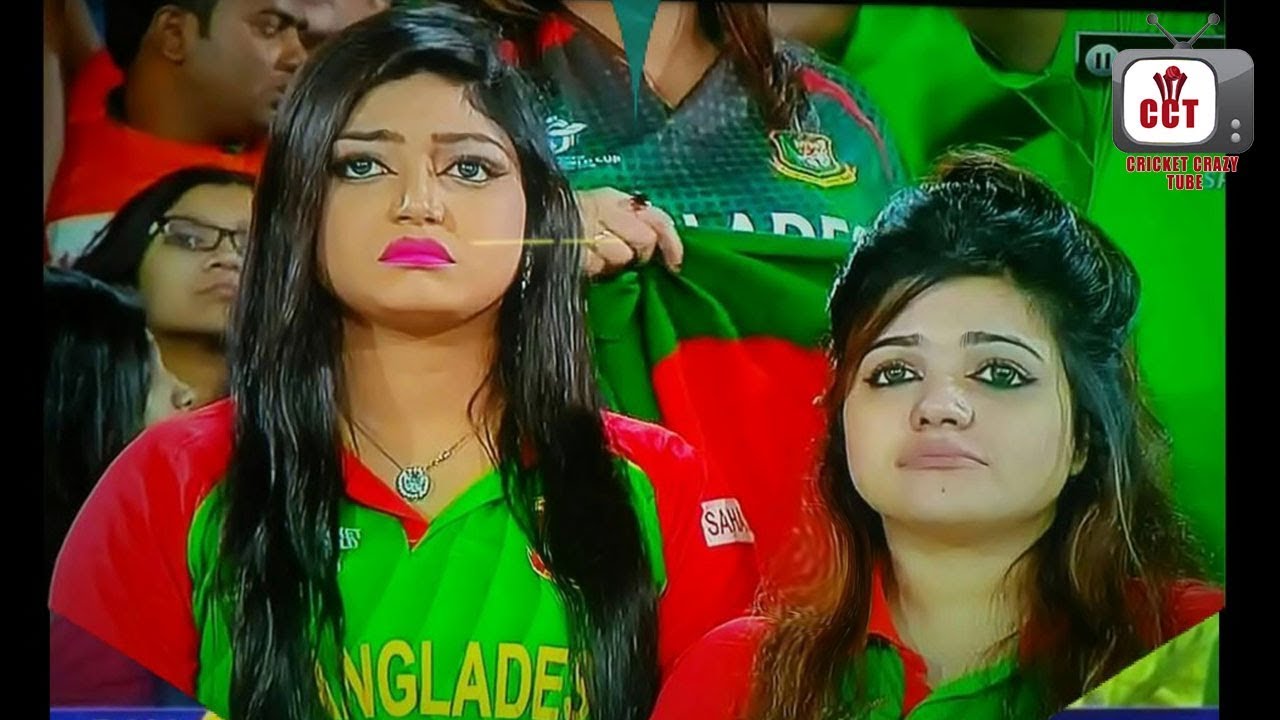 Cricket fans crying like mad | Crazy cricket fans - YouTube
