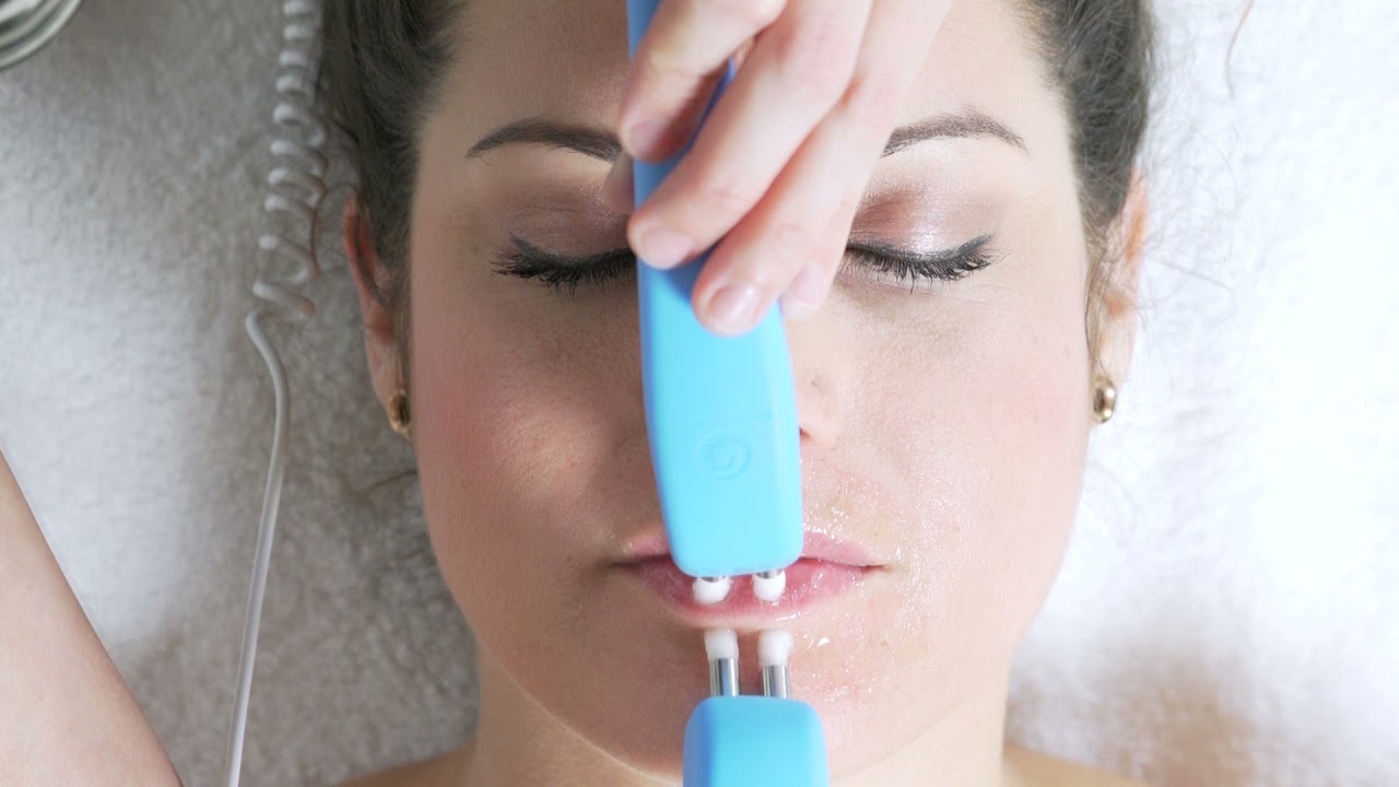 Bio-Therapeutic | bt-nano Lip Plumping - YouTube