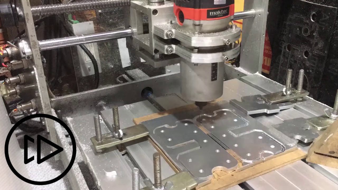 Máy phay cnc mini chạy motor phay maktec - YouTube
