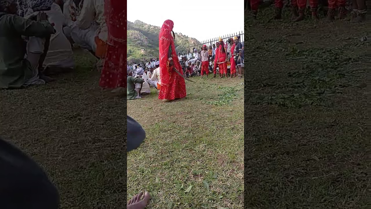 DEBARI KI GAVRI - YouTube