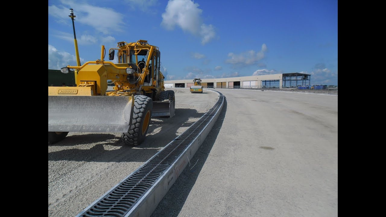 Stradal Savoir-faire - YouTube