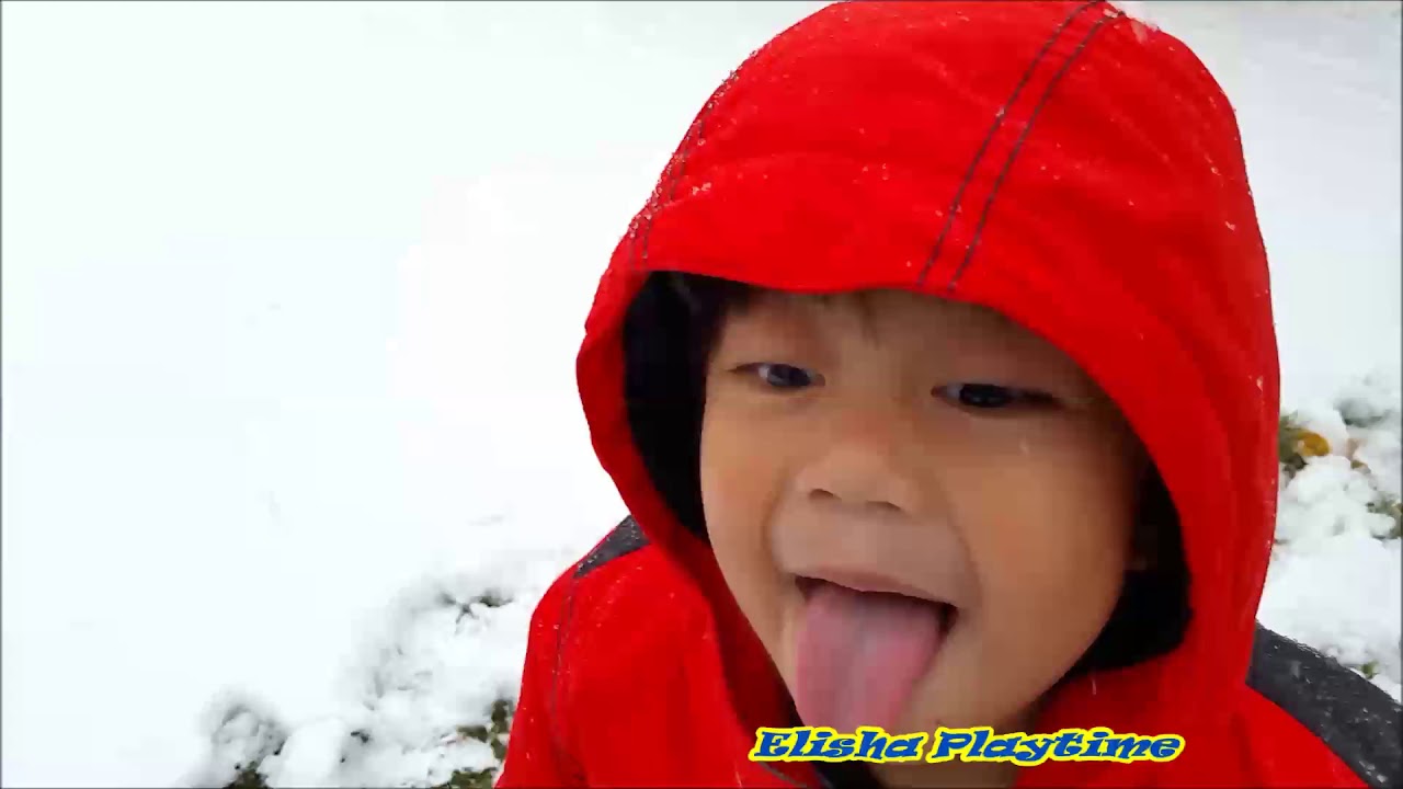 FIRST DAY OF SNOWMAKING SNOWMAN| PLAYING MUDDY PUDDLE FAMILY FUN TIME ...