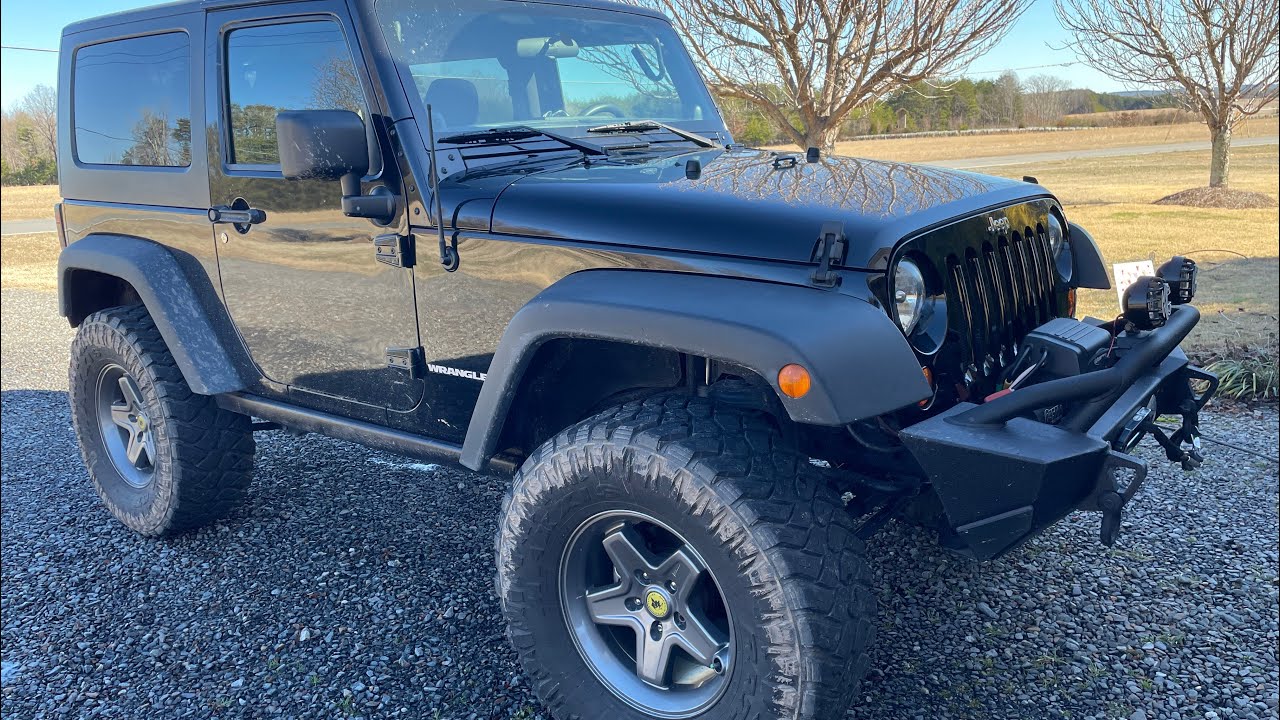 Cleaning up the Jeep with a little help from Super Clean - YouTube